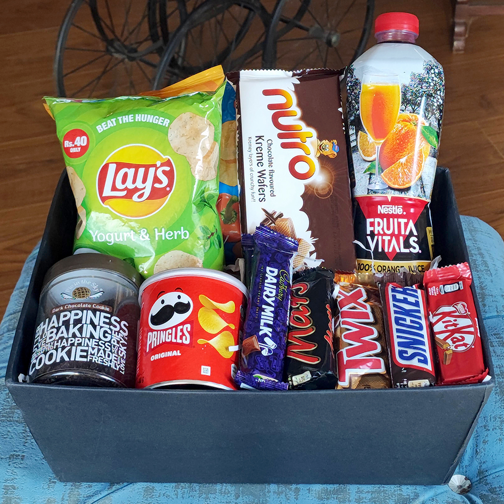 Happiness Snack Hamper – Large - Muslims Abroad