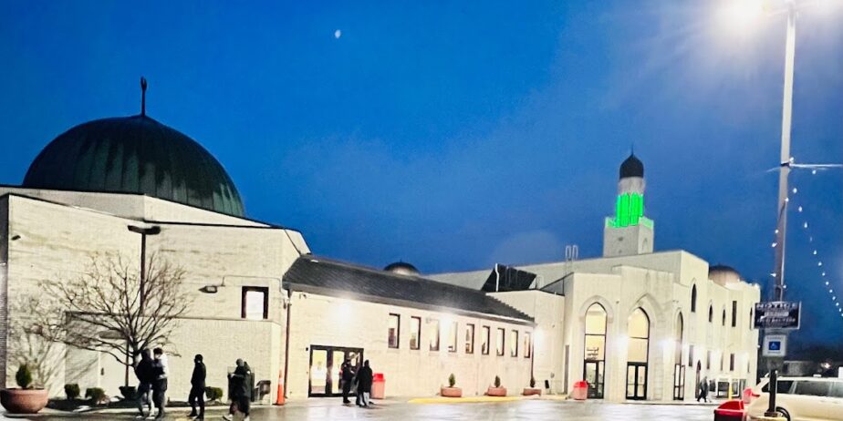 Mosque Foundation of Chicago - Muslims Abroad